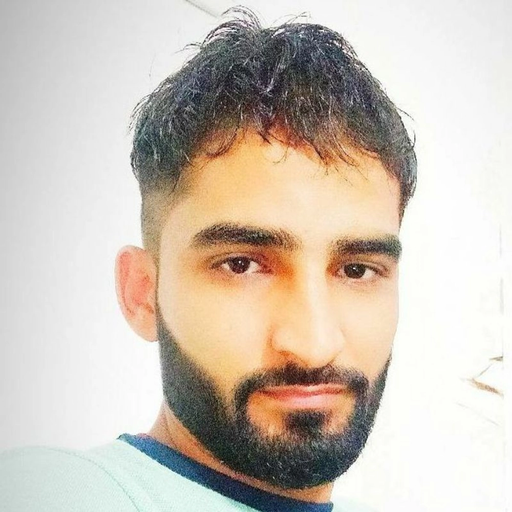 Moni Kiryana Store - Online Store