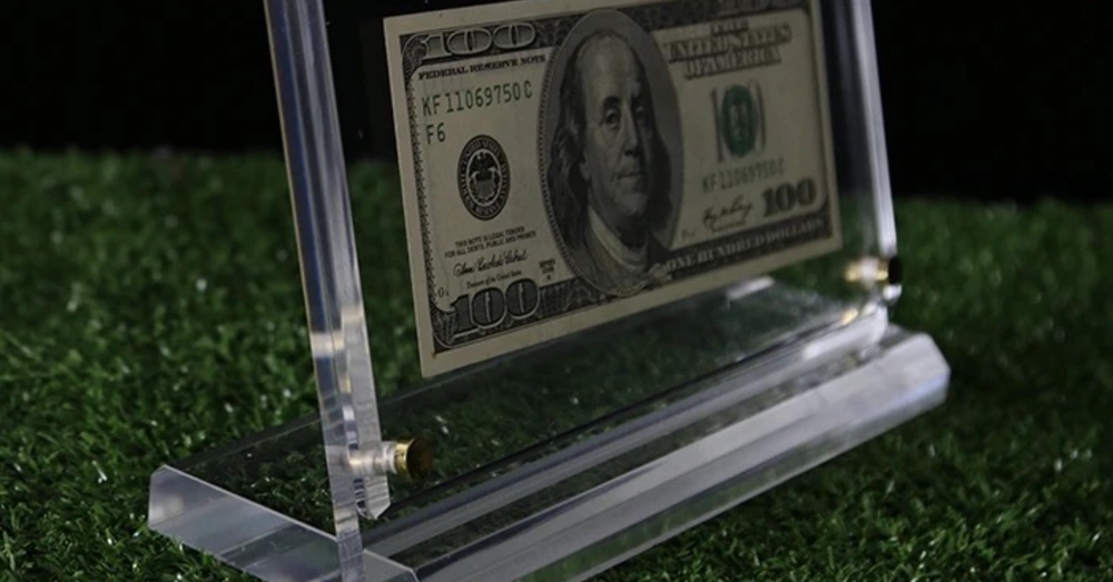 Clear Acrylic Banknote Display Frame