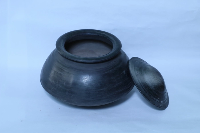 Clay Special Cooking Handi Black - Shudh Farm