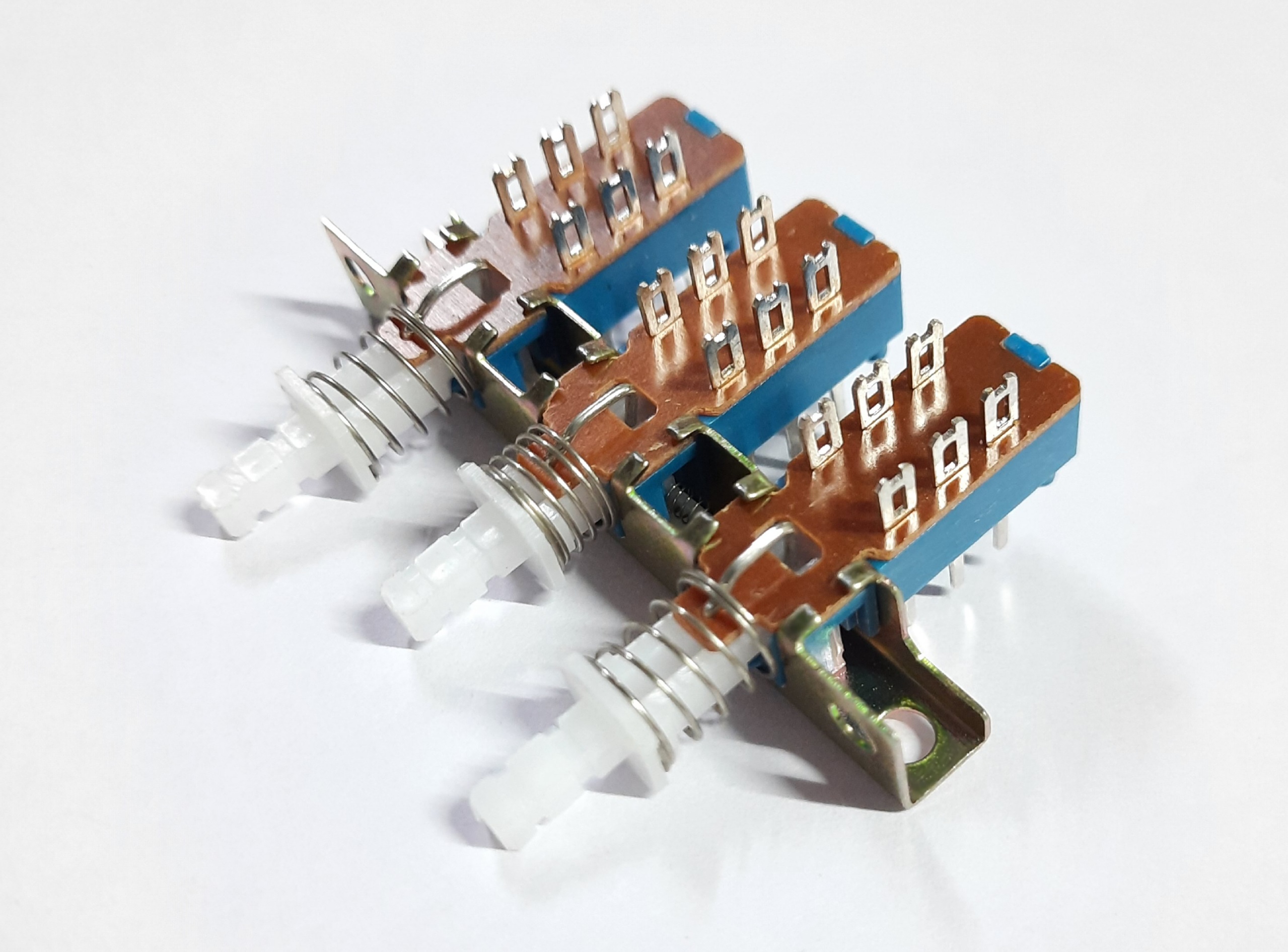 CONEL 3 WAY PUSH SWITCH - Yokesh Electronics