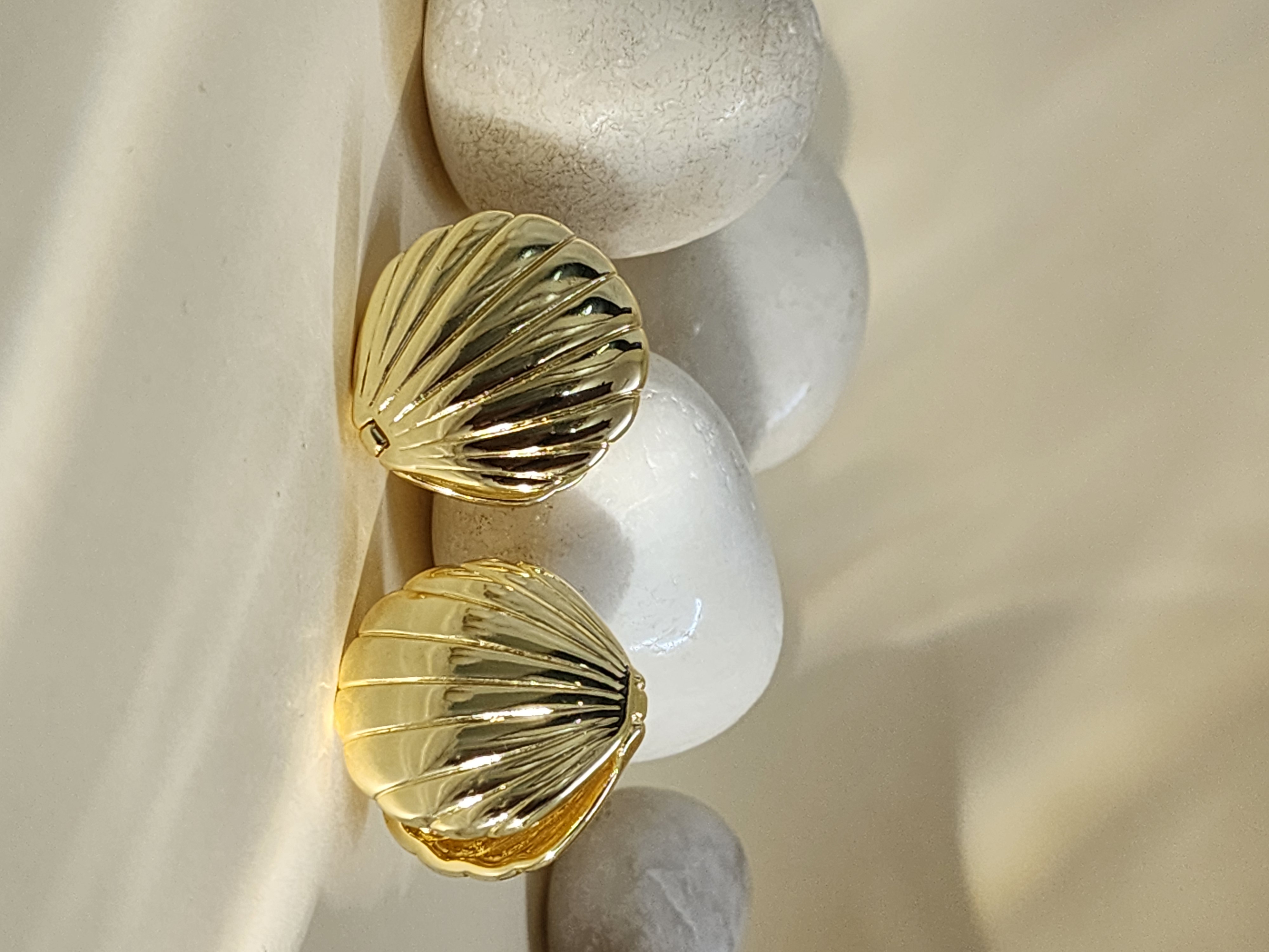 She-Shell Earrings: Unique & Handcrafted Jewelry