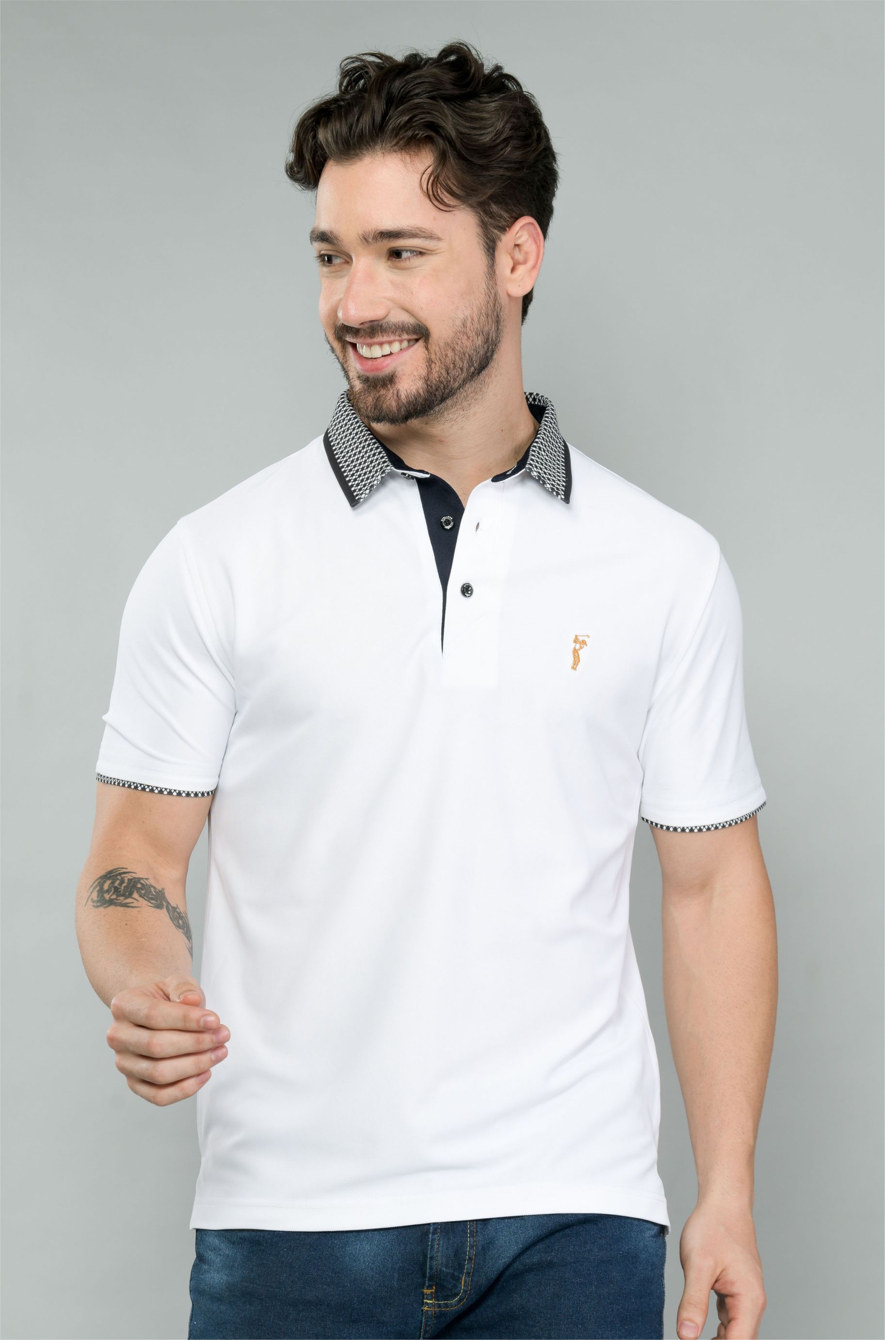 White Jacquard Collar Polo T-Shirt - Stellers