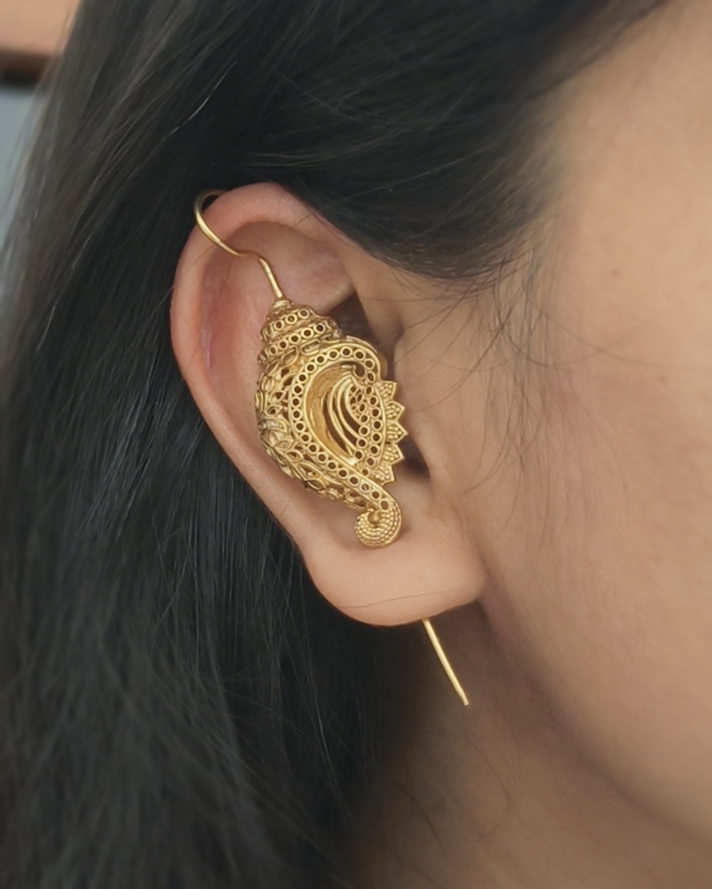 Shankh Golden Earcuff - Naira Collections