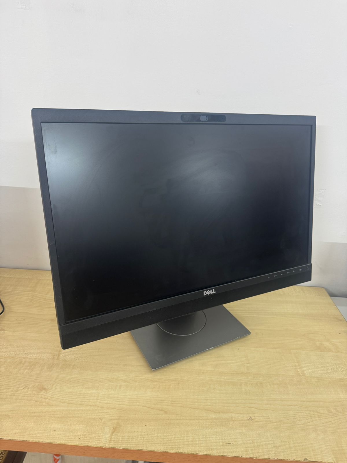 Dell 24’inch with camera monitor, full hd IPs with HDMI options and ...
