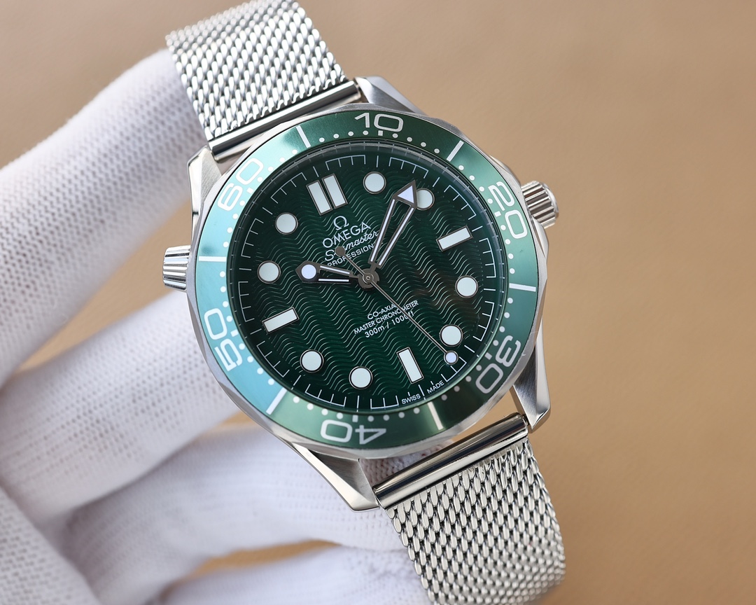 Omega Seamaster Professional - Brand Lounge