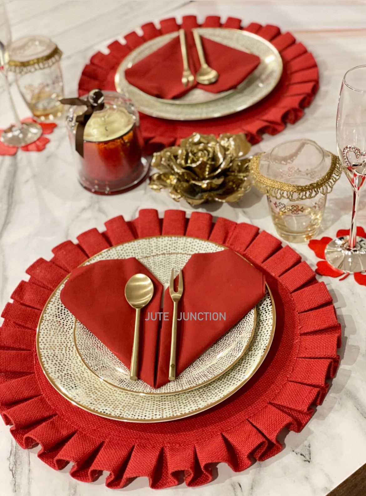 CRIMSON RED RUFFLE JUTE PLACEMATS - Jute Junction