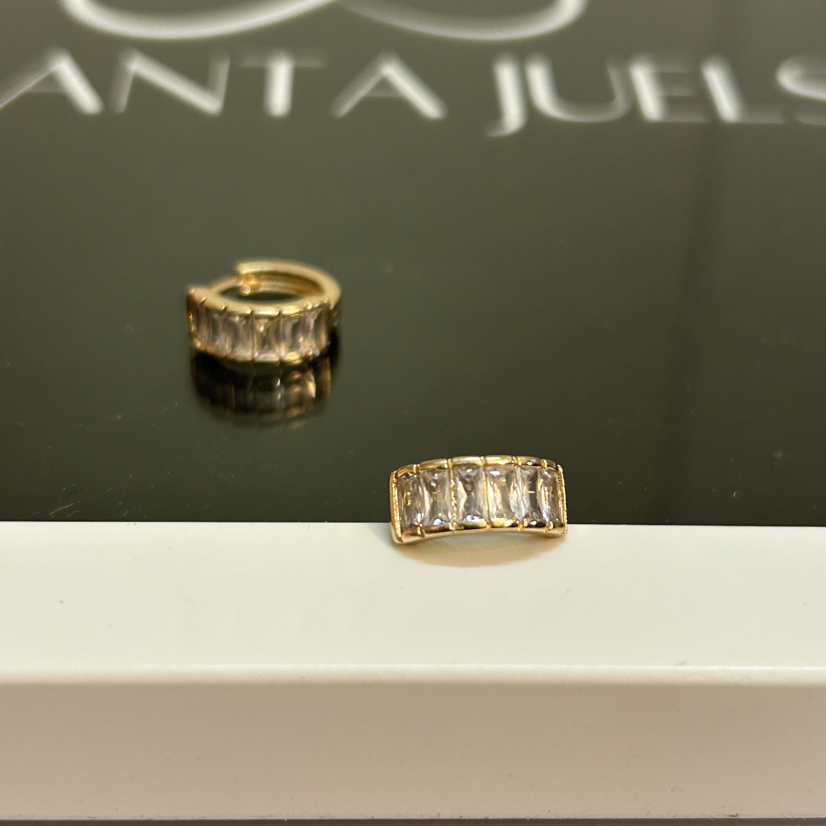 Ahana hoops - Ananta Juels