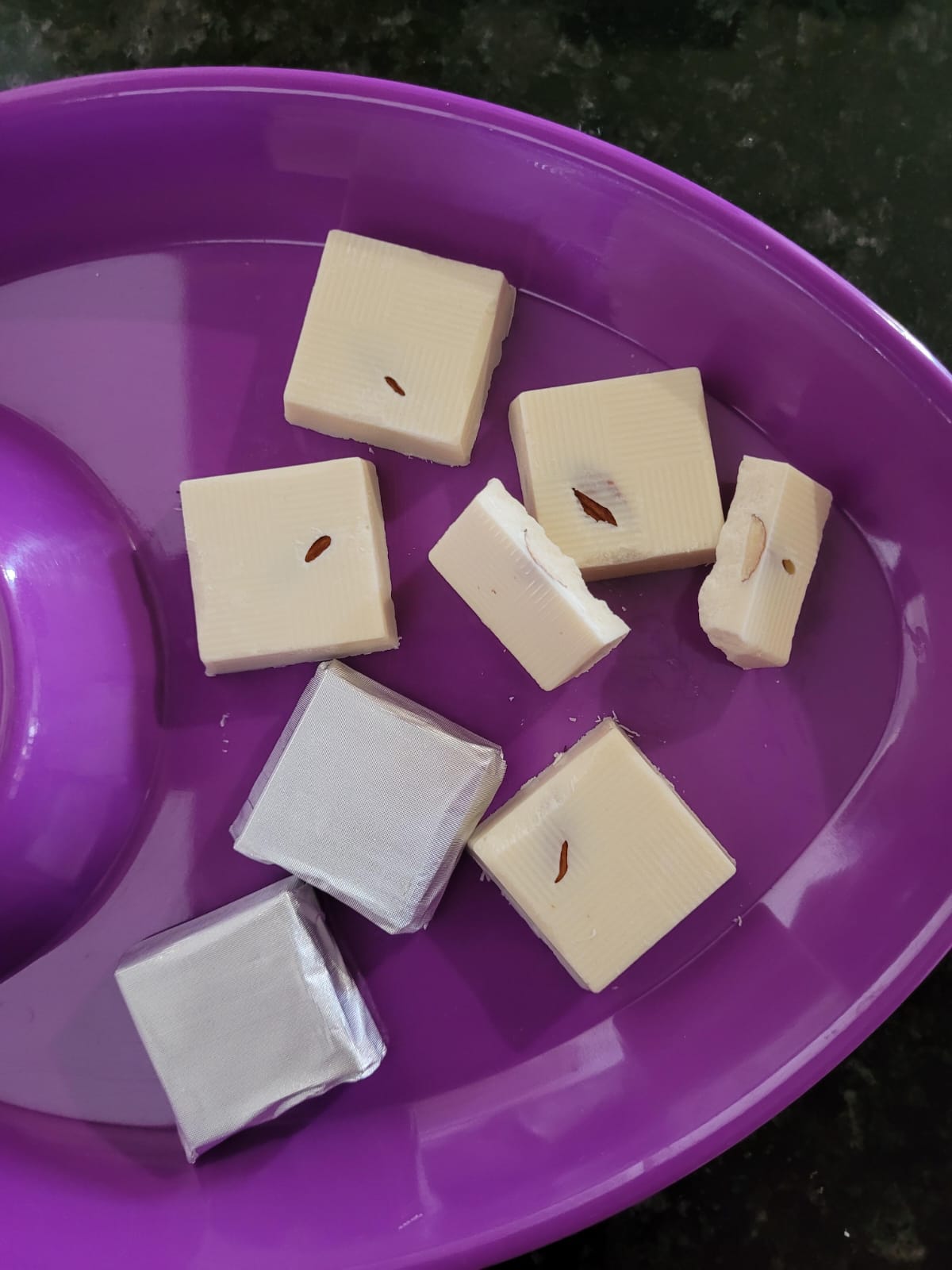 Premium Almond White Chocolate - Indulge Your Taste Buds