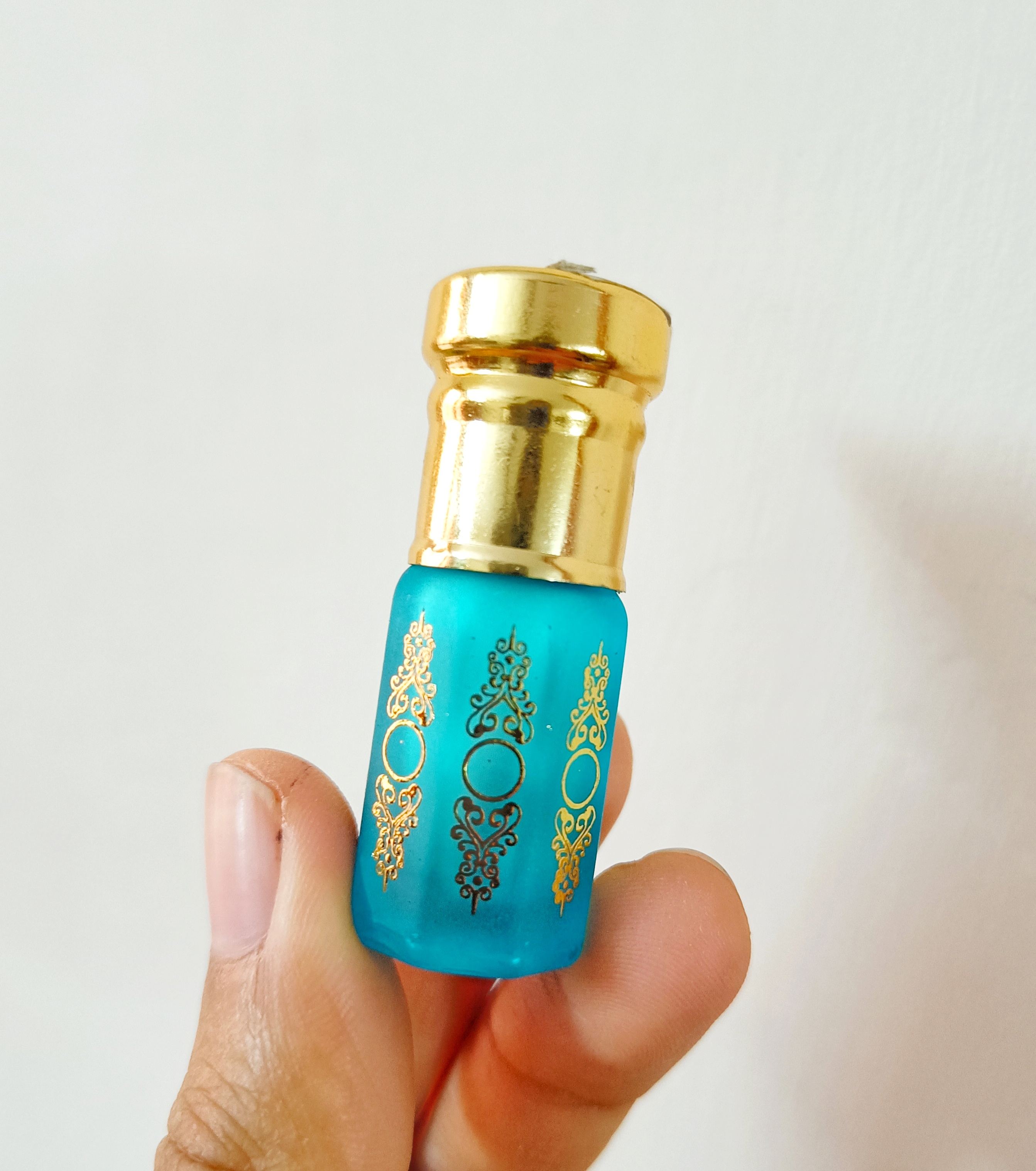 Premium Attar Roll On Bottle 3 Ml (Sky Blue) - Cosmesi Global (earlier ...