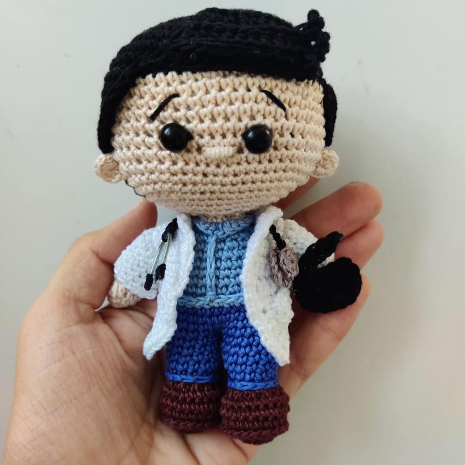 Crochet Male Doctor Miniature - CrochyKnots