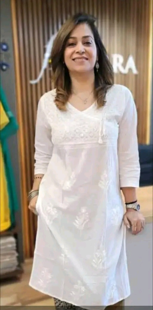 Lucknow Chikankari Handwork White Kurti - The Aspire Collection