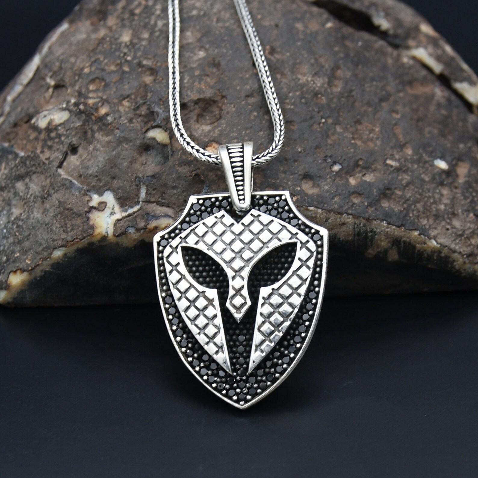 Spartan Pendant - S I L V O I R