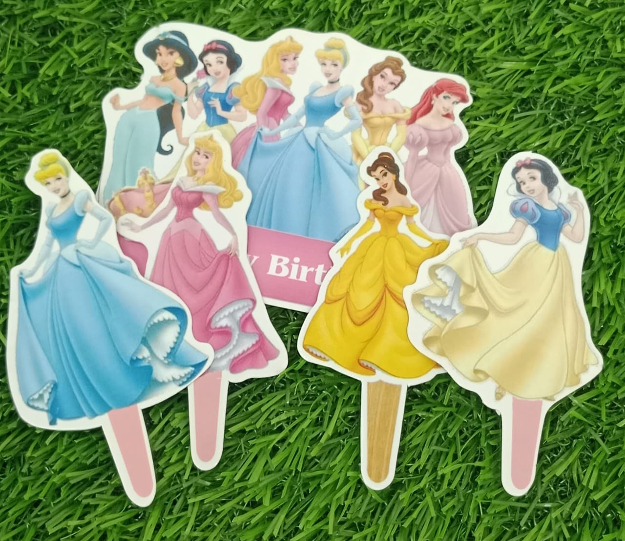 disney princesses topper - Bake and Beyond