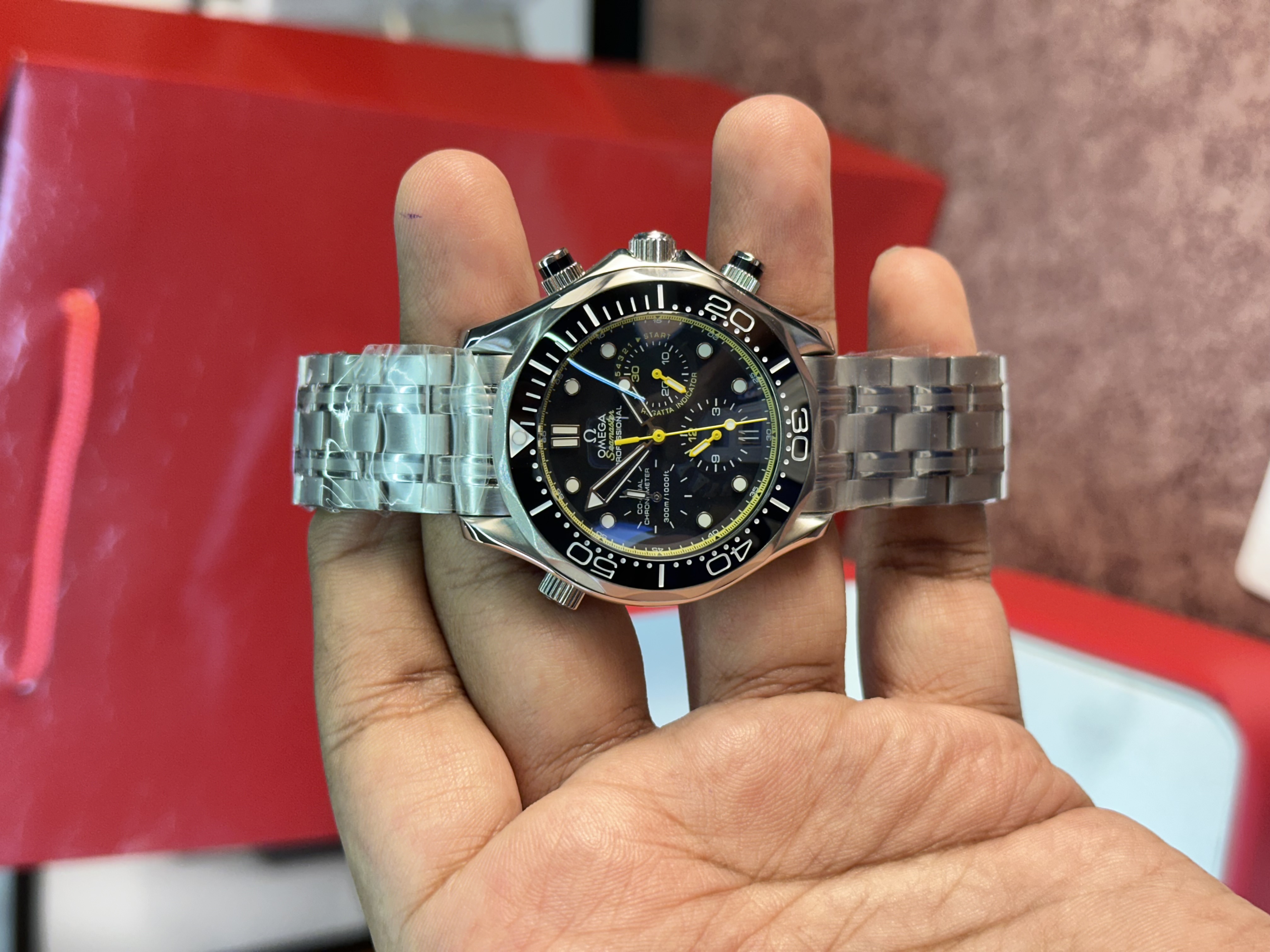 Omega Seamaster - Brand Lounge
