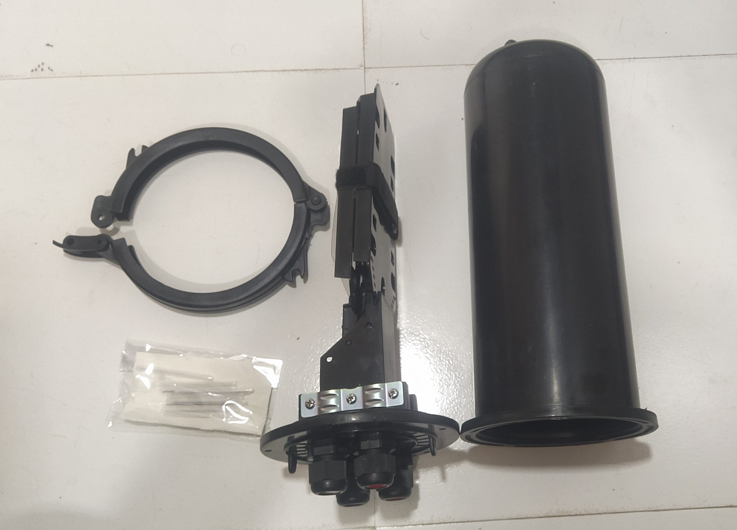 Fiber Optic Joint Enclosure Box Cylindrical over head Pole Mounted ...